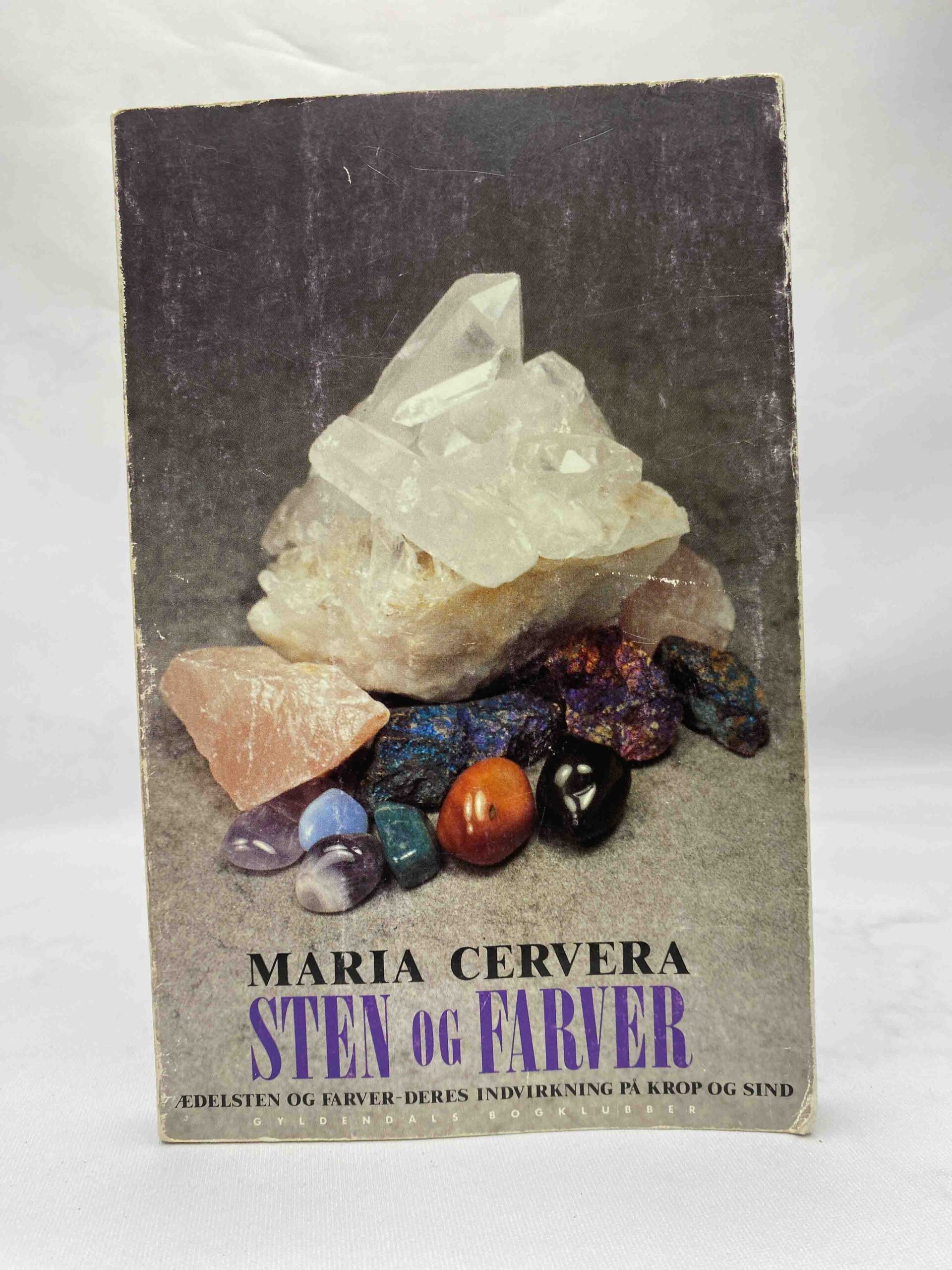 Maria Cervera: Sten og farver - Bogmanden